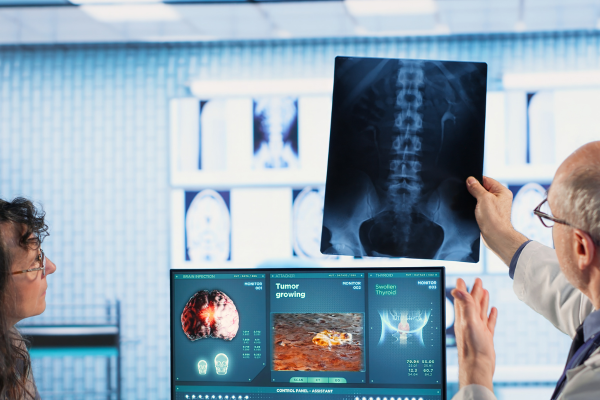 Best Radiologist in Dubai with Comprehensive Diagnostic Imaging